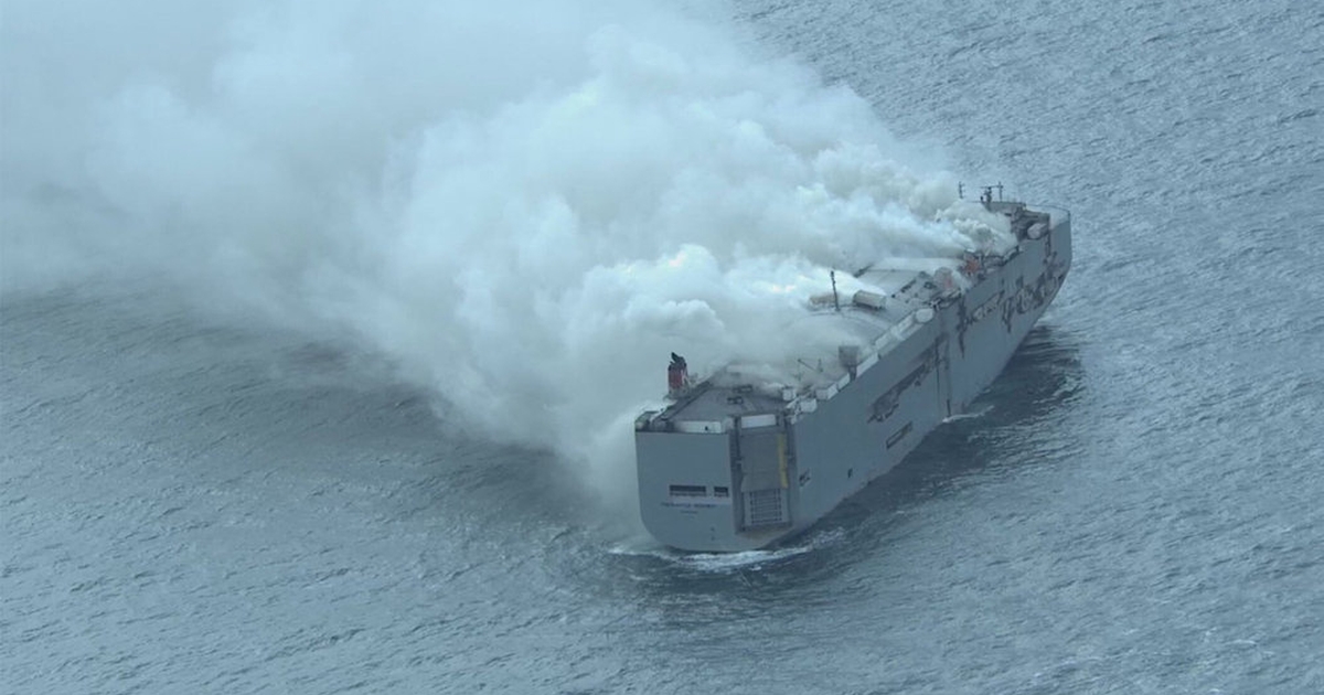 Fragtskib med 3000 biler i brand - bekymring for forurening i Vadehavet